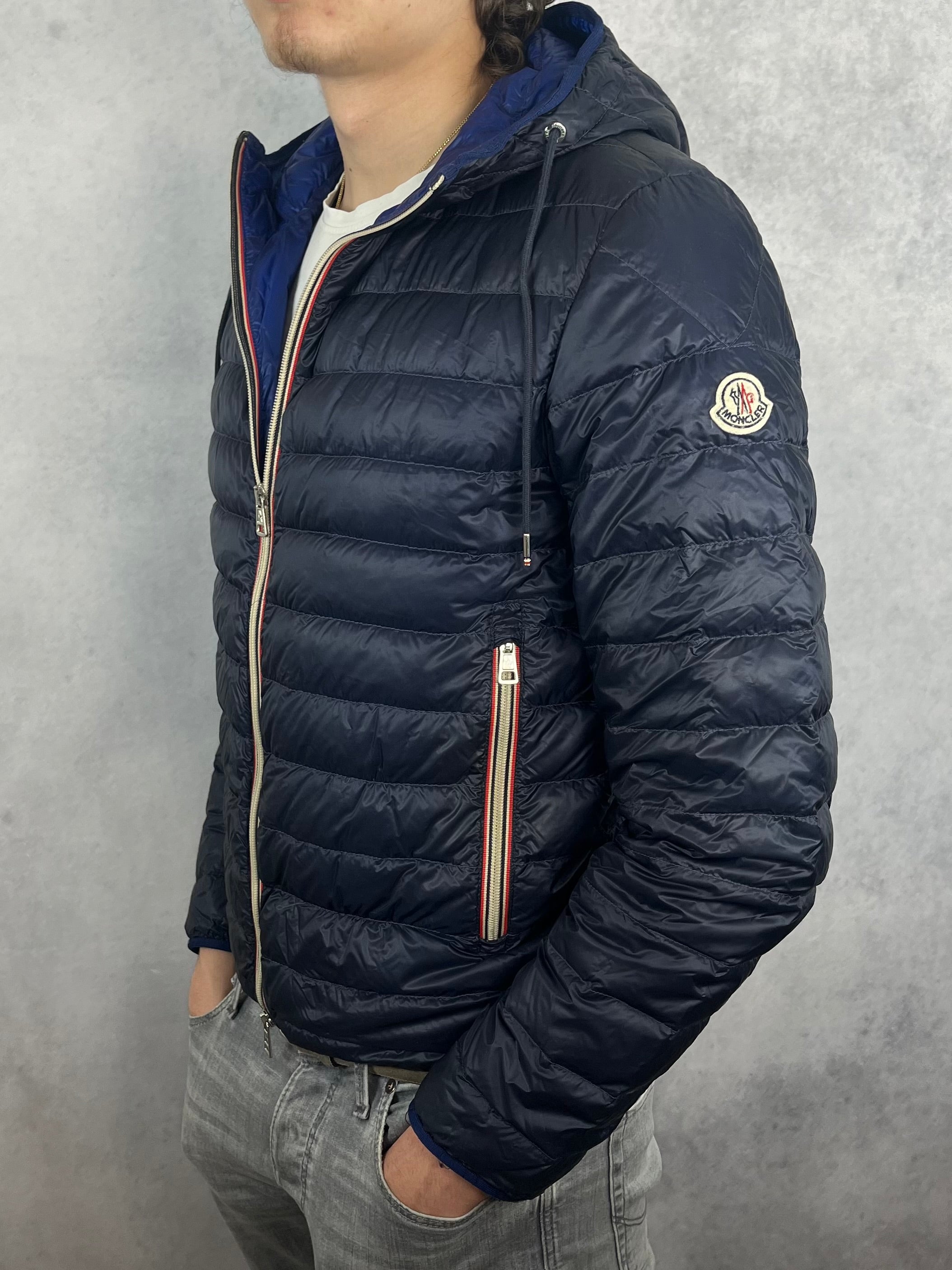 Moncler athenes jacket store